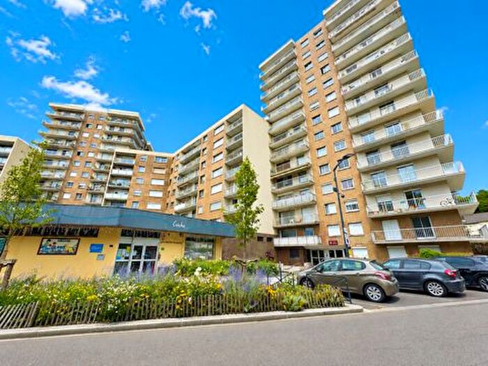 Appartement 1 pièce à vendre à Chelles, Centre-ville, Gare, Abbesses