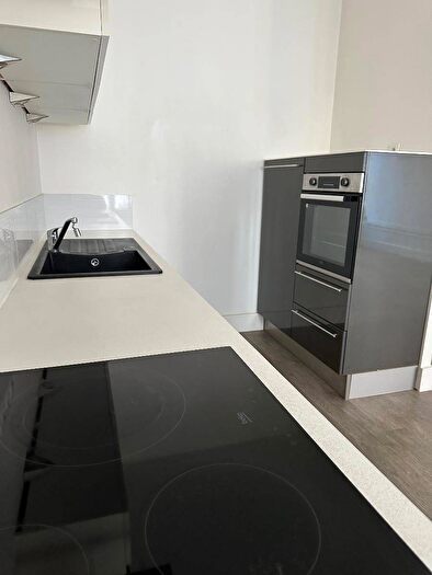 Appartement à louer - Hyper Centre-Vieille Ville, Saint-Étienne - 5 pièces - 4 chambres