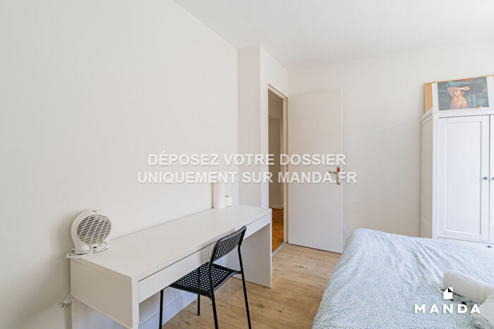 Appartement à louer - Marseille e , Baille - 5 pièces - 4 chambres