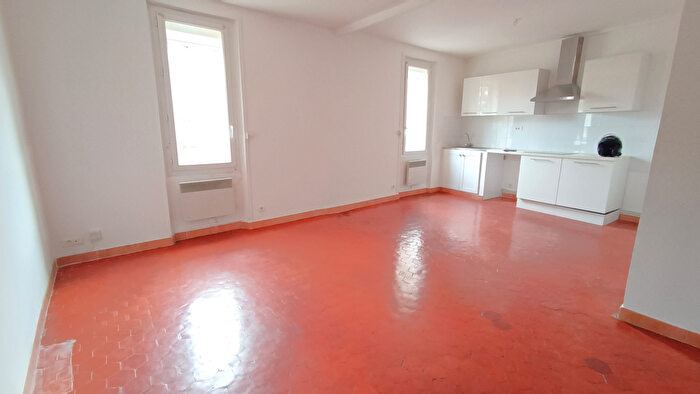 Marseille 12ème, Saint-Barnabé : Appartement 2 pièces à louer