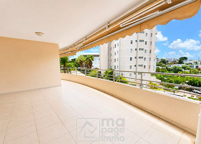 Appartement 4 pièces à Schlcher, Schoelcher, à vendre
