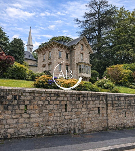 Maison à vendre - Bagnoles-de-lOrne - 8 pièces - 5 chambres