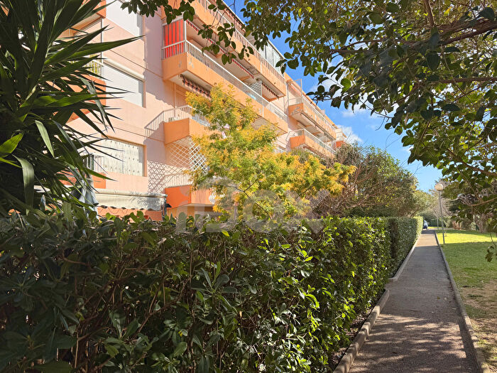 Appartement à vendre - Hyères, Gare, Godillot - 3 pièces - 2 chambres
