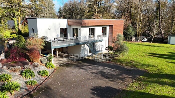 Maison à vendre - Trébrivan - 7 pièces - 4 chambres