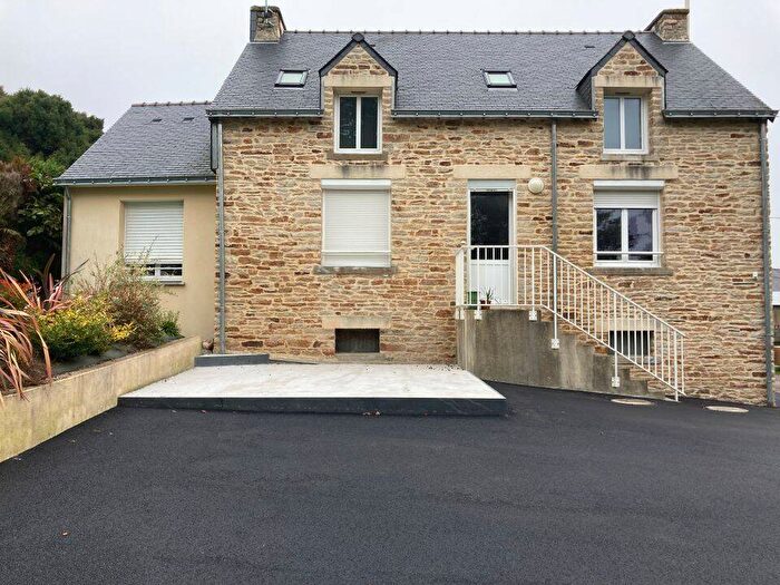 Maison 4 pièces à louer à Sérent