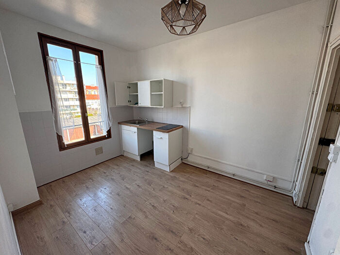 Appartement à louer - Maisons-Alfort, Charentonneau - 2 pièces - 1 chambre