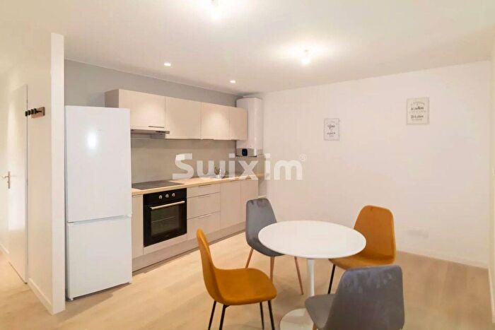 Centre Ville Nord, Saint-Claude : Appartement 2 pièces à louer