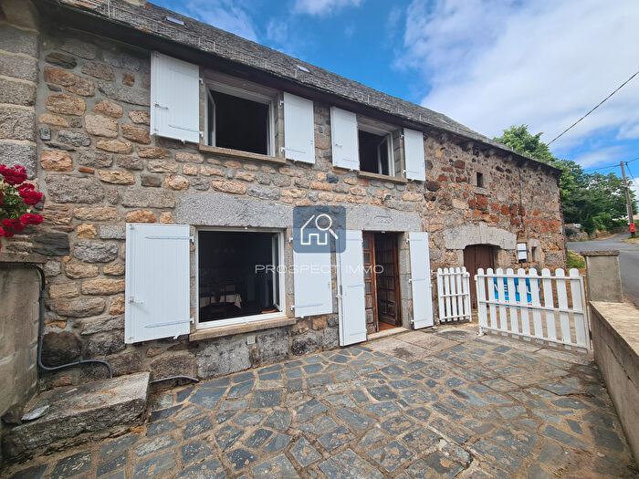 Maison 4 pièces à Saint-Rémy-de-Chaudes-Aigues, à vendre