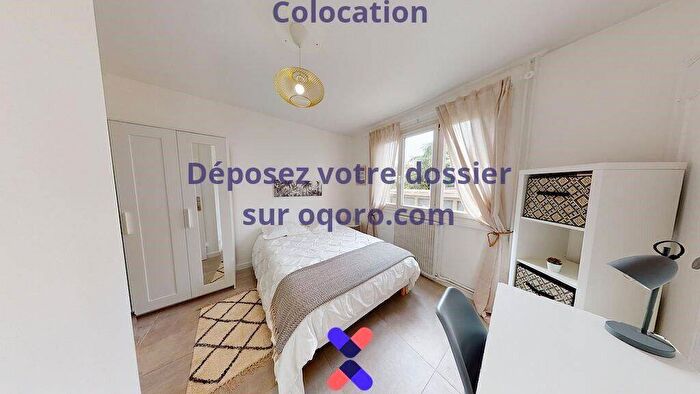 Appartement à louer - Moulin à Vent-Ernest Renan, Vénissieux - 6 pièces - 5 chambres