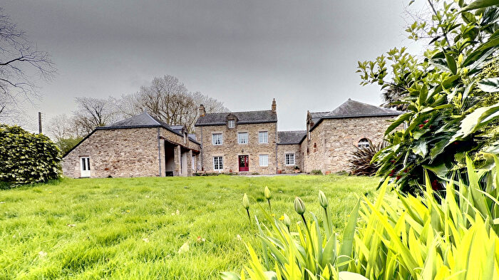 Maison à vendre - Baud - 12 pièces - 4 chambres