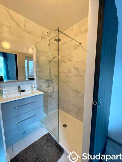 Appartement à louer - Plaine Marcreux Pressensé, Aubervilliers - 1 pièce - 1 chambre