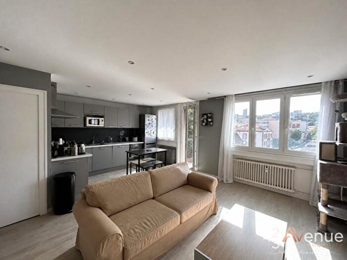 Appartement 2 pièces à vendre - Saint-Étienne, Saint-Roch, Vivaraize, Valbenoite, Centre Deux