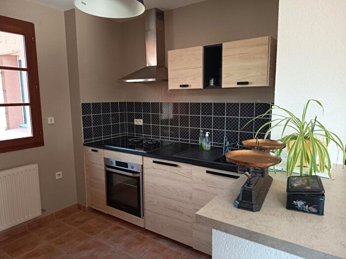 Appartement 4 pièces à Saint-Romain-le-Puy, à louer
