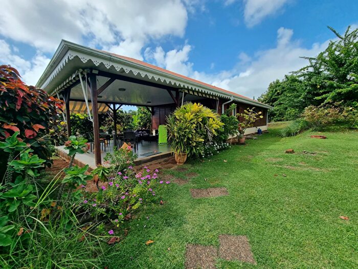 Maison à louer - Le Robert - 3 pièces - 2 chambres