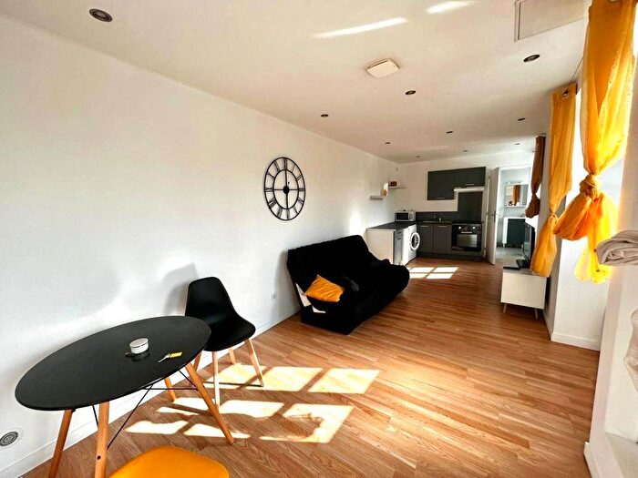 Georges Pompidou, Périgueux : Appartement 2 pièces à louer