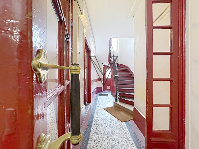 Appartement 2 pièces à Paris 11ème, Léon-Blum, Folie-Regnault, à vendre
