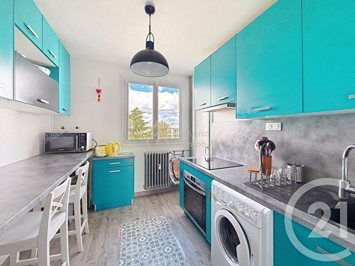 Appartement 4 pièces à vendre - Quartiers Sud-Ouest, Les Champs Manceaux