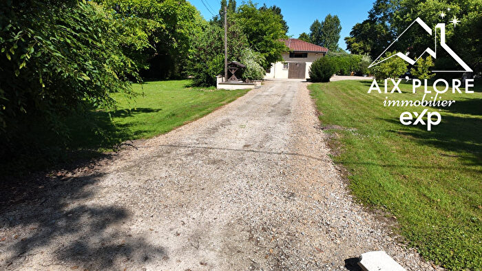 Maison 6 pièces à Attignat, à vendre