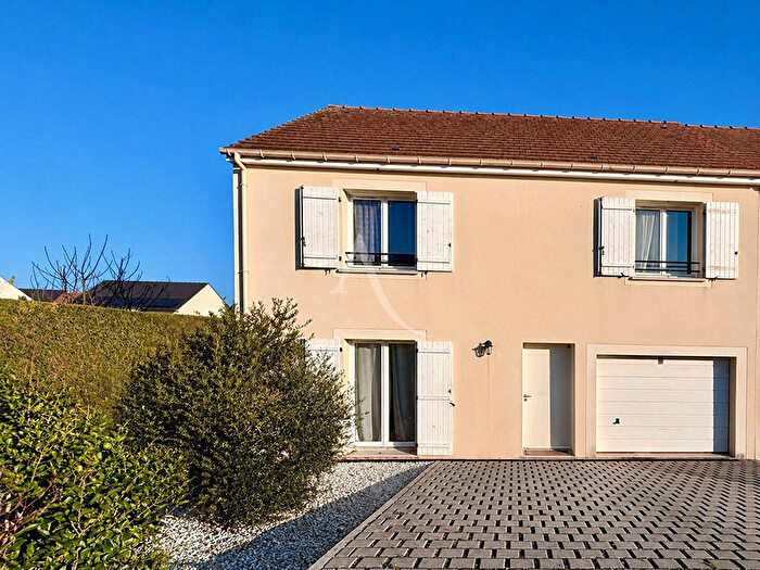 Maison 6 pièces à Chauconin-Neufmontiers, à vendre