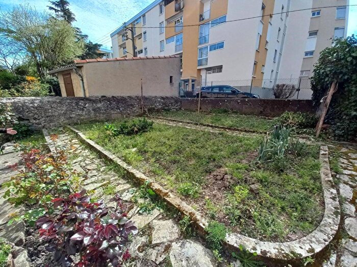 Quais du Tarn, Millau : Appartement 4 pièces à louer