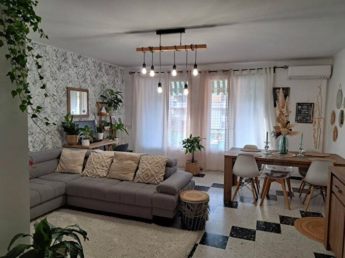 Appartement à louer - Toulon - 3 pièces - 2 chambres