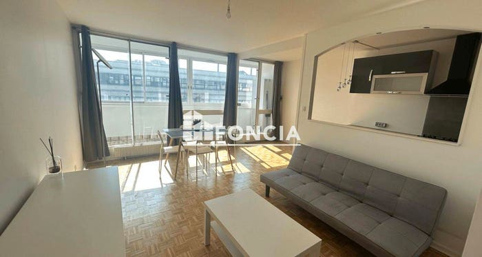 Gratte Ciel, Villeurbanne : Appartement 3 pièces à louer