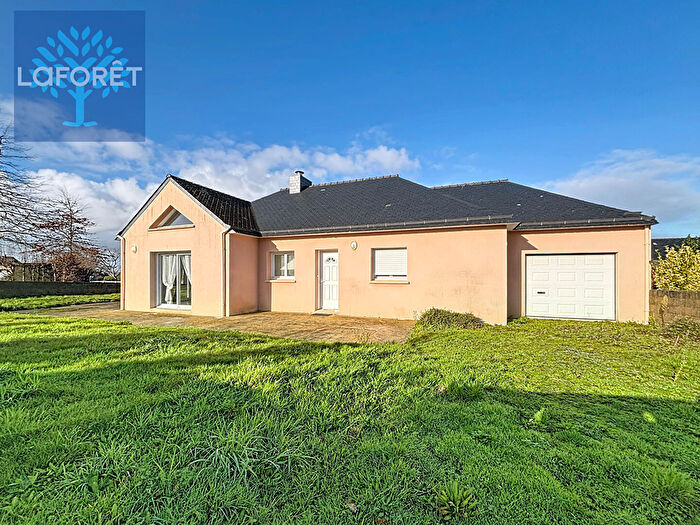 Maison à vendre - Châteauneuf-du-Faou - 5 pièces - 3 chambres