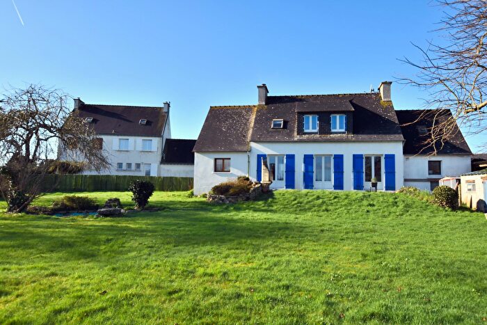 Maison 7 pièces à Plomodiern, à vendre