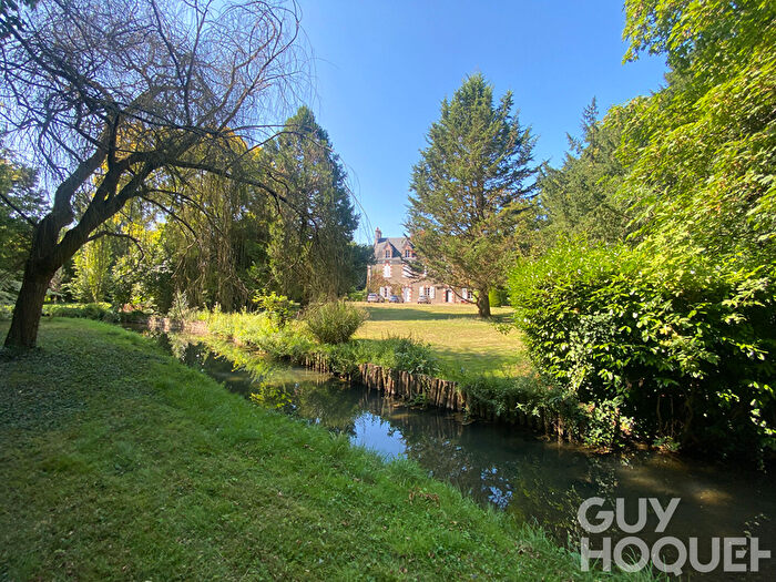 Maison à louer - Morée - 9 pièces - 5 chambres