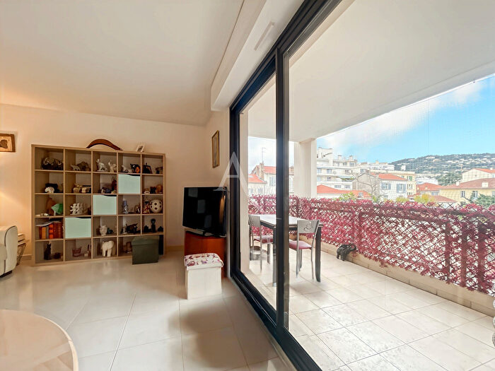 Appartement à vendre - Cannes, Prado, République - 2 pièces - 1 chambre