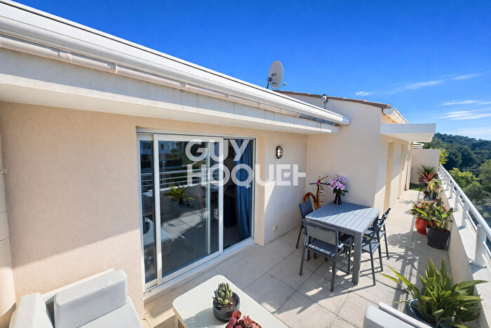 Appartement à vendre - Cavalaire-sur-Mer, Pierrugues, Mannes, Canissons - 3 pièces - 2 chambres