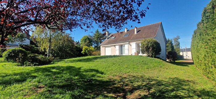 Maison à vendre - La Chaussée-Saint-Victor - 6 pièces - 4 chambres