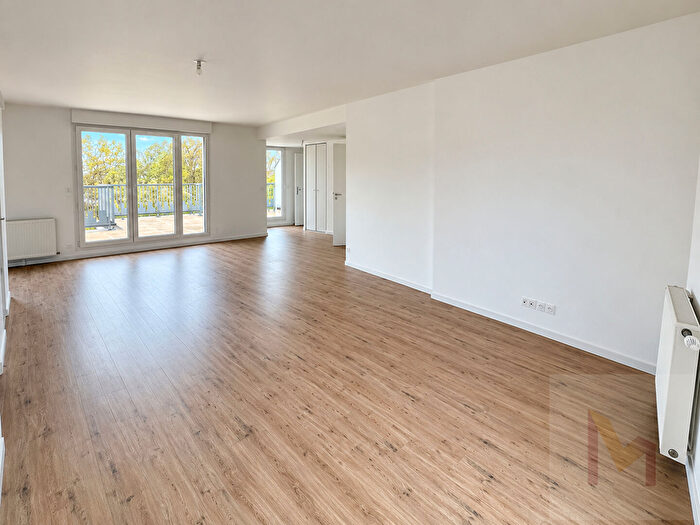 Neuilly-Plaisance, Bel Air, Clémenceau, Carnot : Appartement 4 pièces à vendre