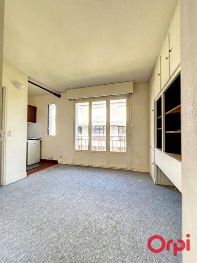 Appartement 1 pièce à louer à Seignelay, Châtenay-Malabry