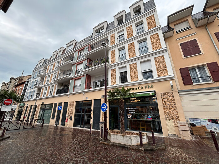 Appartement à vendre - Villiers-sur-Marne, Centre-ville - 3 pièces - 2 chambres