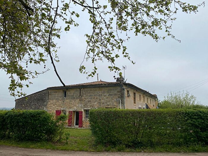 Maison à vendre - Saint-Magne-de-Castillon - 8 pièces - 7 chambres
