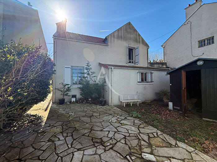 Maison à vendre - Noisy-le-Grand, Centre-ville - 4 pièces - 3 chambres