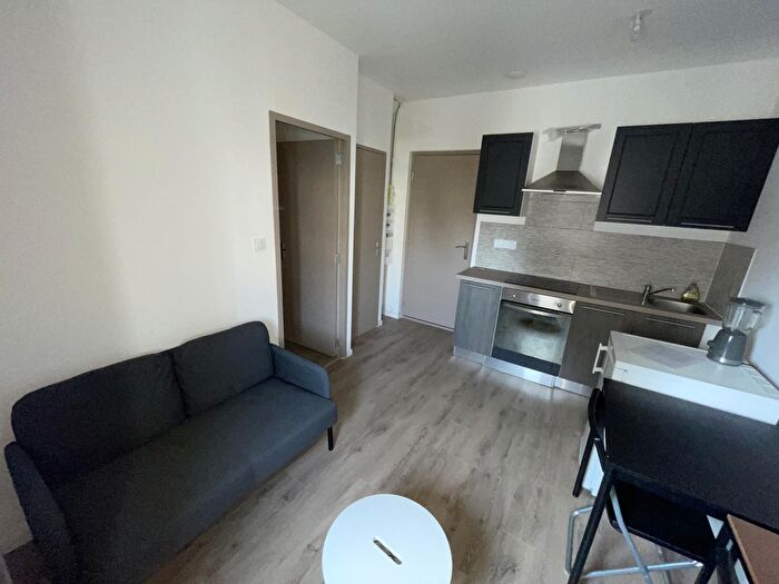 Appartement à louer - Saint-Chamond - 2 pièces - 1 chambre