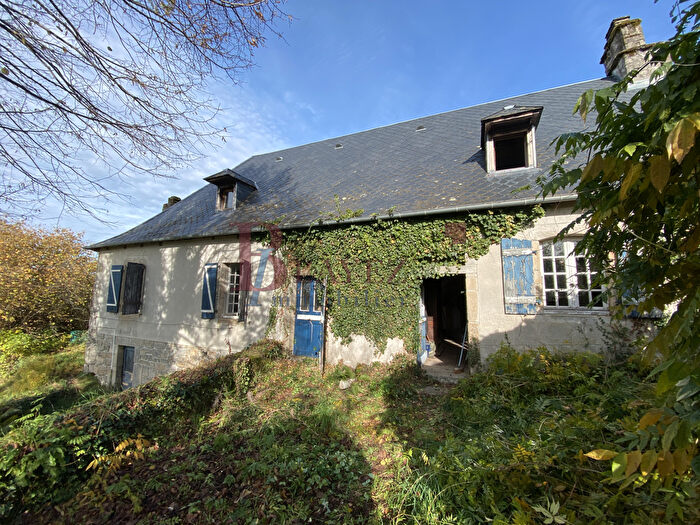 Saint-Martial-de-Gimel : Maison 5 pièces à vendre