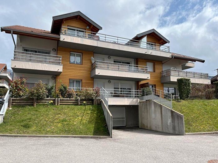 Appartement à louer - Villaz - 4 pièces - 2 chambres