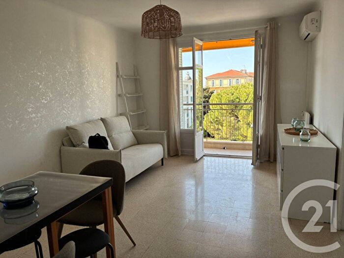 Appartement 3 pièces à louer à Nice