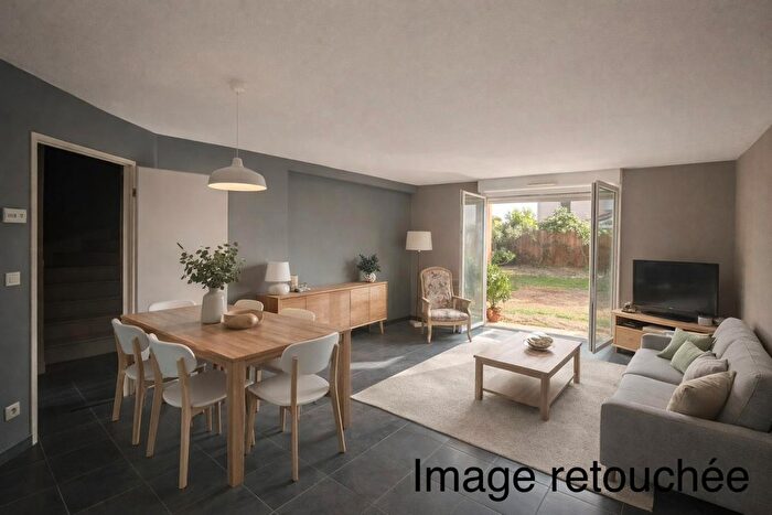 Maison à vendre - Riorges - 4 pièces - 3 chambres