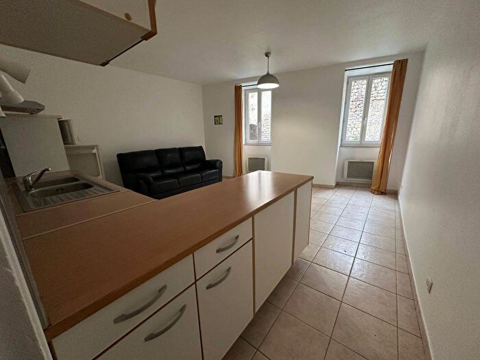 Appartement 3 pièces à Joyeuse, à louer