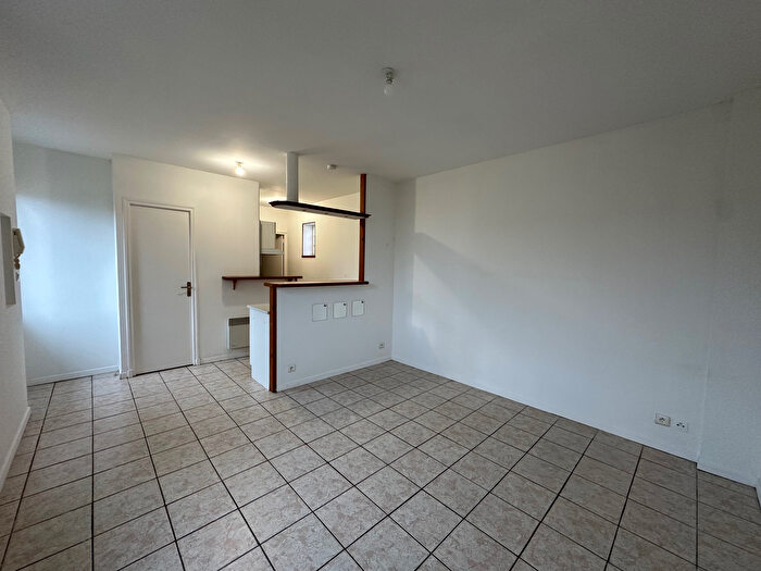 Appartement à louer - Séméac - 2 pièces - 1 chambre