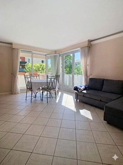 Appartement 4 pièces à vendre à Créteil, Côte dOr, Sarrazins