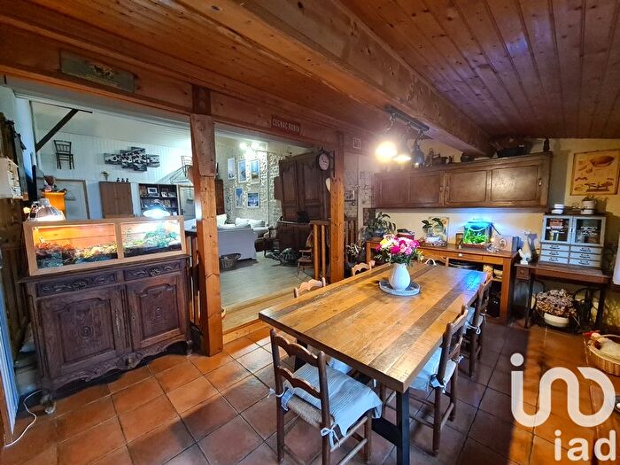 Appartement à vendre - Saint-Jean-dAngély - 5 pièces - 3 chambres