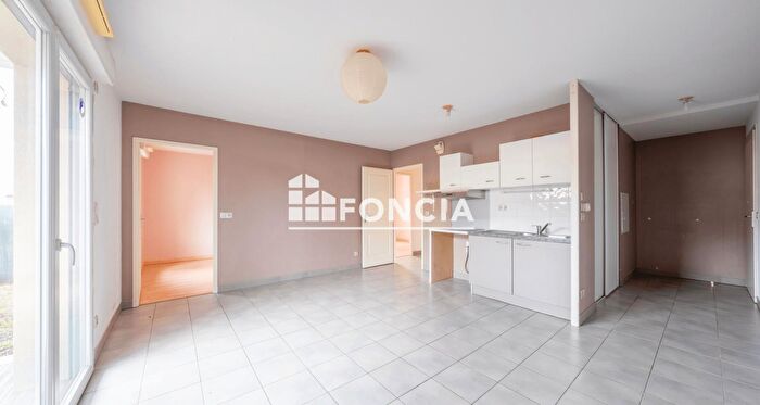 Appartement à vendre - Fargues-Saint-Hilaire - 3 pièces - 2 chambres