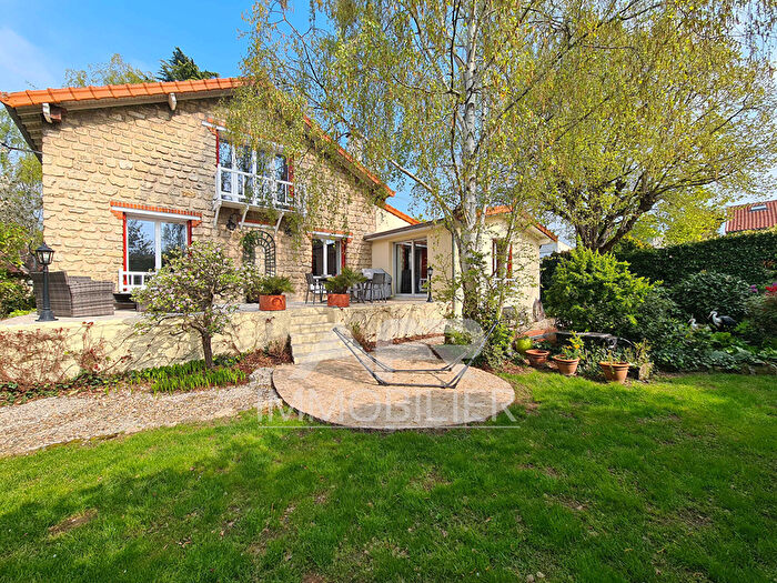 Maison à vendre - Chatou, Nord - 6 pièces - 5 chambres