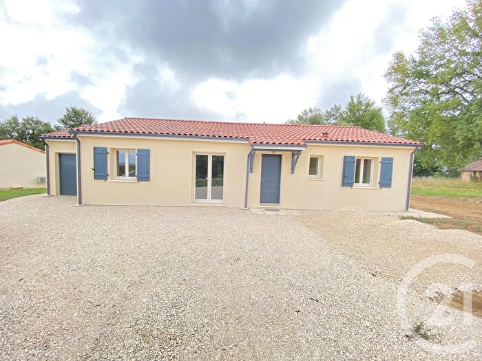 Maison à louer - Saint-André-dAllas - 4 pièces - 3 chambres