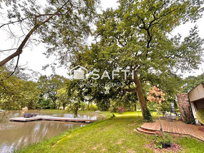 Maison à vendre - Sainte-Flaive-des-Loups - 8 pièces - 4 chambres